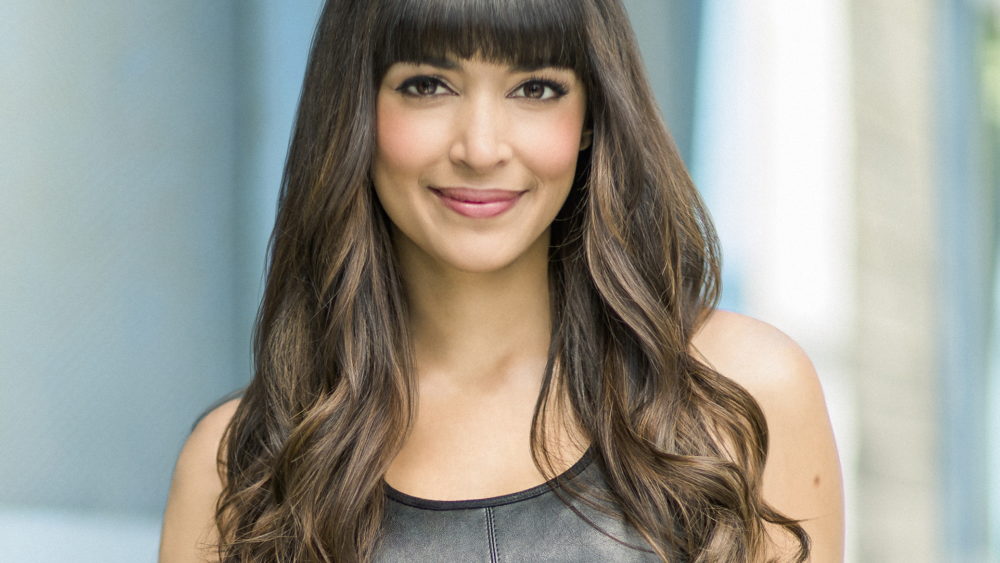 Hannah Simone | New Girl's Cece Spills All The Goss
